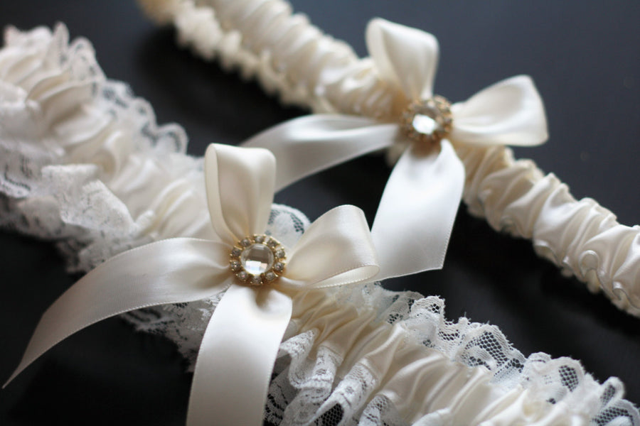 Ivory Wedding Garters \ Ivory Lace Bridal Garter Set \ Cream Toss Gart ...